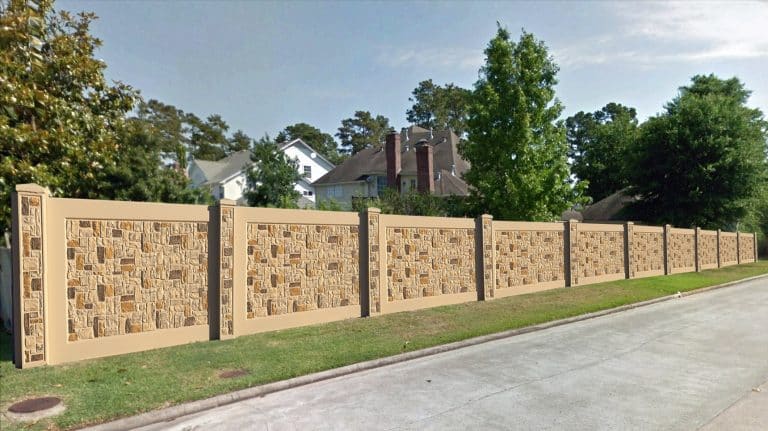 Fence Project Before and After – Spring Creek Oaks